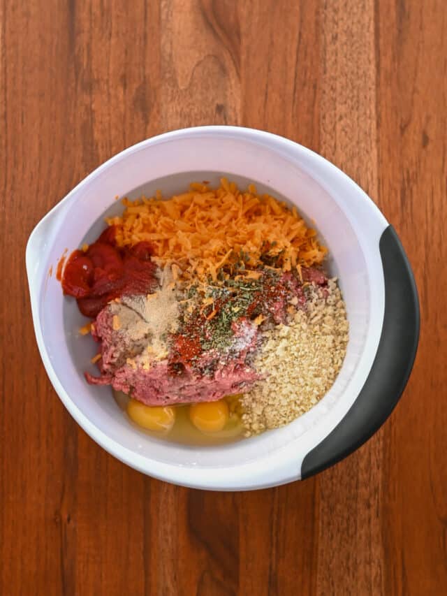 Simple No-Veggie Meatloaf - Cook This Again Mom