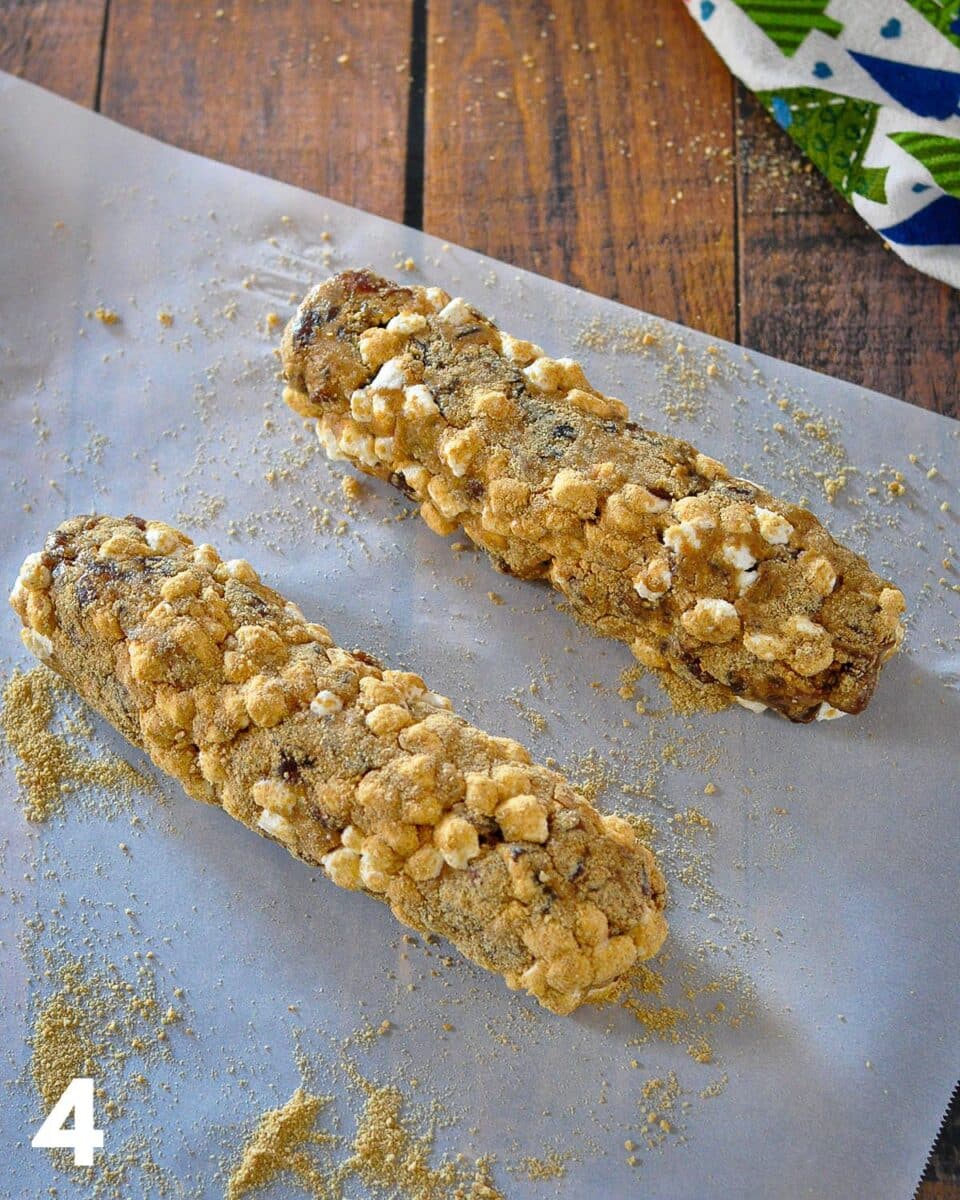 Holiday Date Roll - Cook This Again Mom