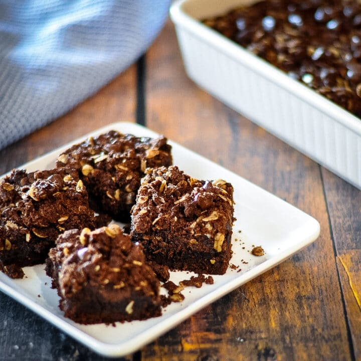 Simple Chocolate Crumble Brownies - Cook This Again Mom