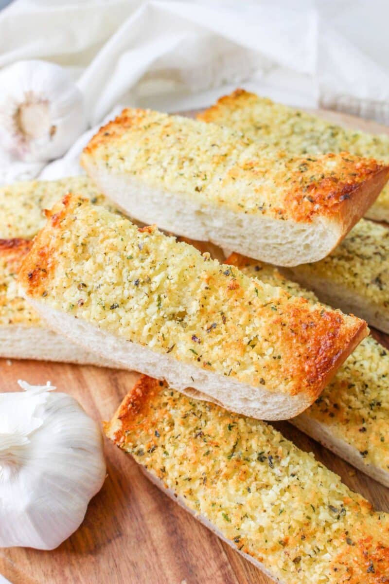 Garlic Bread - Cook This Again Mom