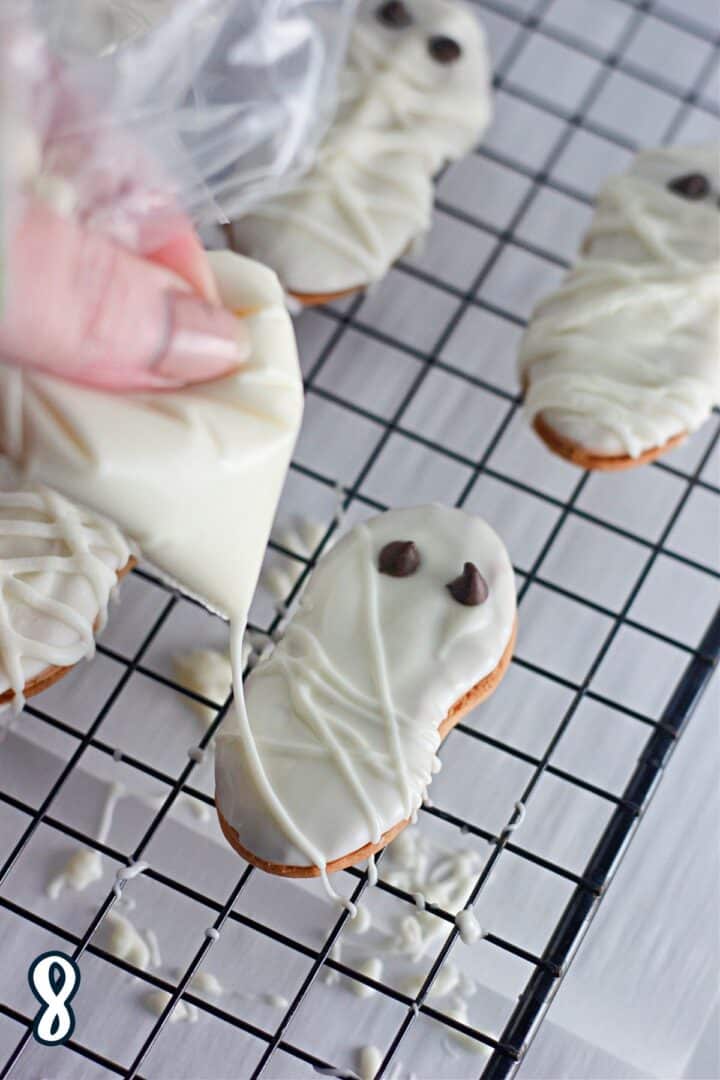 Nutter Butter Halloween Cookies - Cook This Again Mom