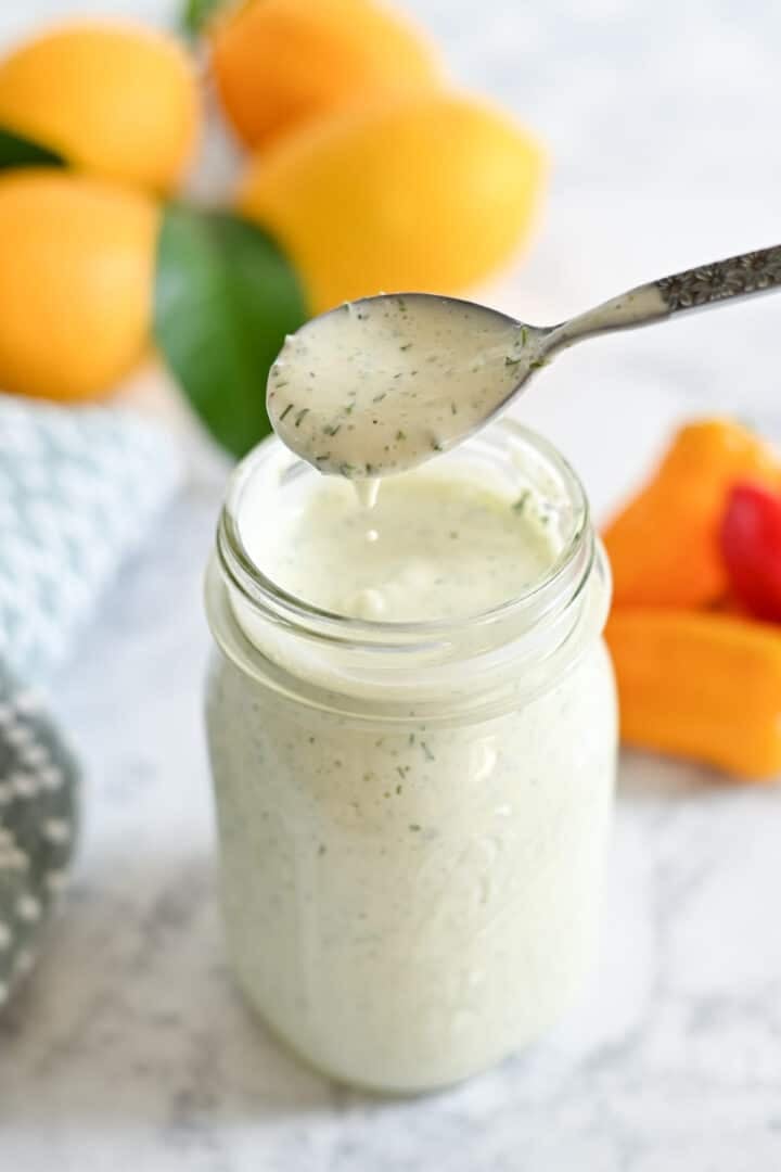 Simple Garlic Ranch Dressing - Cook This Again Mom